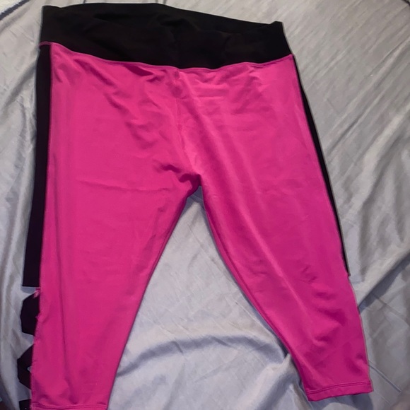Crush | Pants & Jumpsuits | Magenta Workout Capris | Poshmark